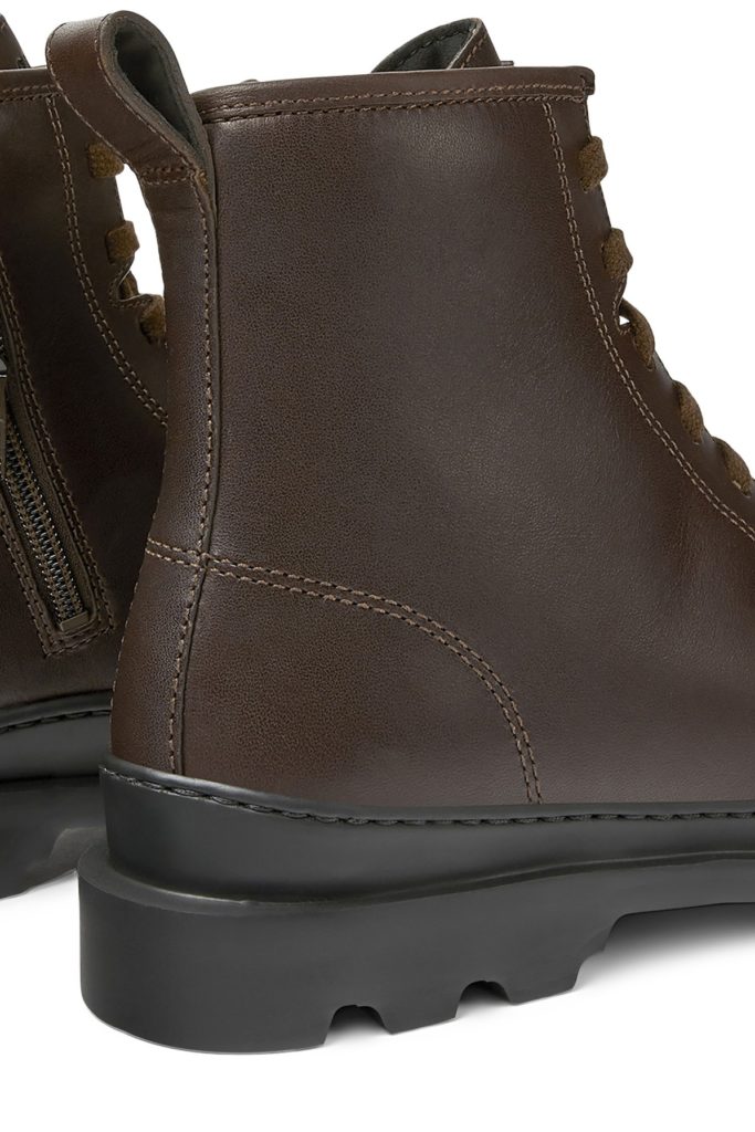 Camper Boots for Off-road Camping: Tackling Challenging Terrains