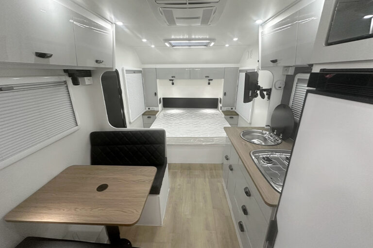 Mt Royal 16ft Hard Roof Hybrid Caravan - Lumberjack RV Camper Trailers