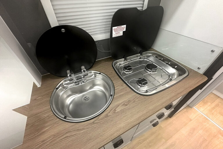 Mt Royal 16ft Hard Roof Hybrid Caravan - Lumberjack RV Camper Trailers